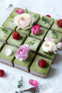 Raspberry Matcha Cheesecake (raw, vegan & grain-free) - Nirvana Cakery