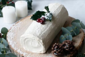Yule Log (vegan & gluten-free) - Nirvana Cakery